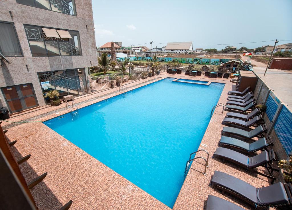 Hotel Facilities - Plus 33 Hotel